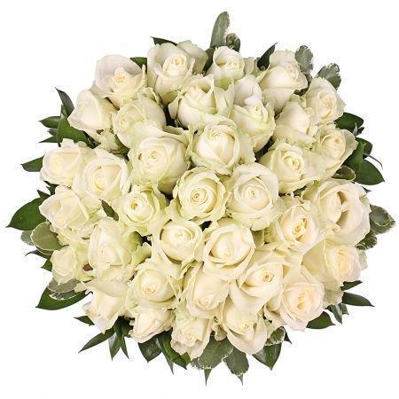 Misty White Roses Box | Delivery in London & Across the UK | Flowers ...